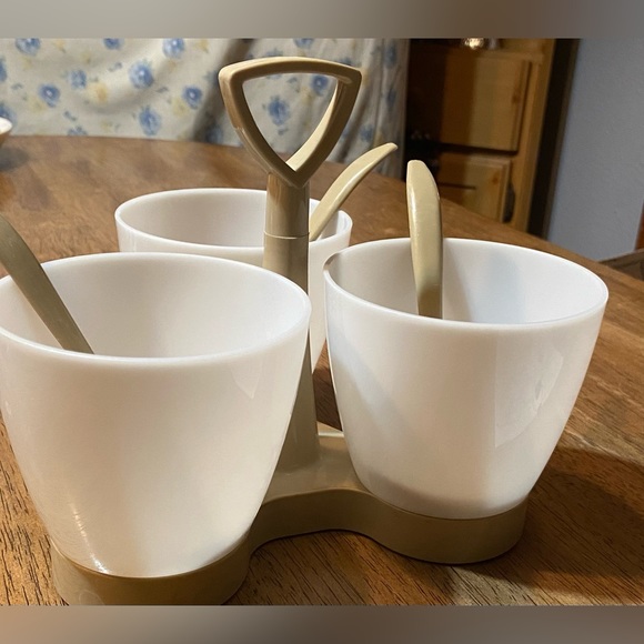 Tupperware | Kitchen | Vintage Tupperware 3 Cup Condiment Server | Poshmark